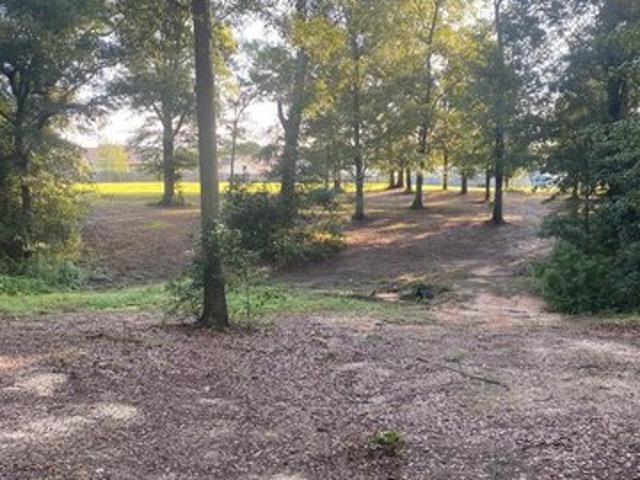 Village Ln, Headland, AL 36345