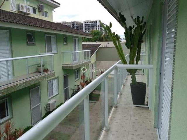 Village para locação em Bertioga, com 4 quartos e 1 suíte, com 2 vagas