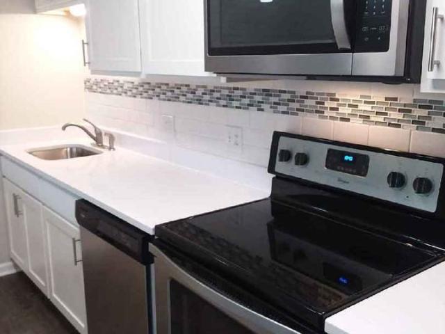Village Park Apartments 1 Bedroom Apartment for Rent at 985 Grand Canyon Pkwy, Hoffman Estates, IL 60169