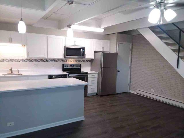 Village Park Apartments 1 Bedroom Apartment for Rent at 985 Grand Canyon Pkwy, Hoffman Estates, IL 60169