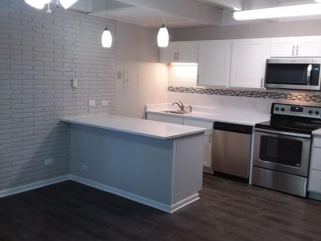 Village Park Apartments 1 Bedroom Apartment for Rent at 985 Grand Canyon Pkwy, Hoffman Estates, IL 60169