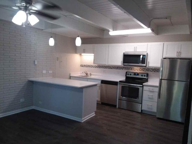 Village Park Apartments 1 Bedroom Apartment for Rent at 985 Grand Canyon Pkwy, Hoffman Estates, IL 60169