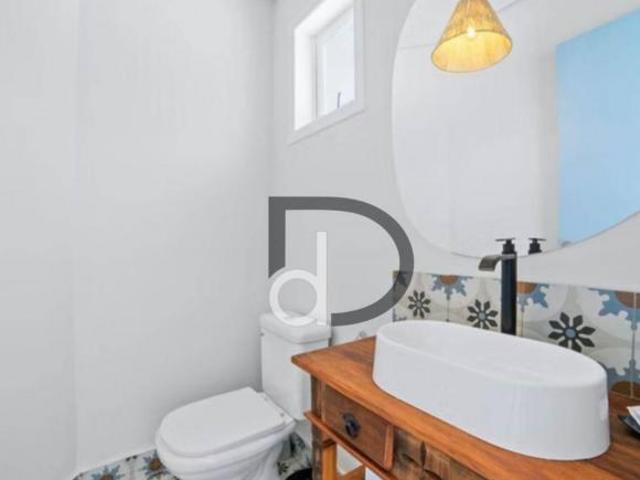 Village pé na areia com 3 dormitórios à venda, 100 m² por R$ 1.350.000