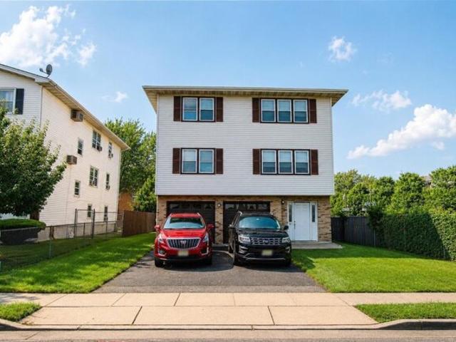 Village Pl, Secaucus, Home For Sale