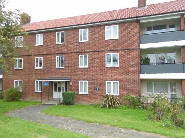 Village Road, Bush Hill Park 3 bed flat to rent £2,100 pcm £485 pw