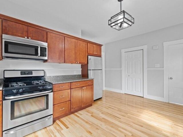 Village St Unit,marblehead, Condo For Sale