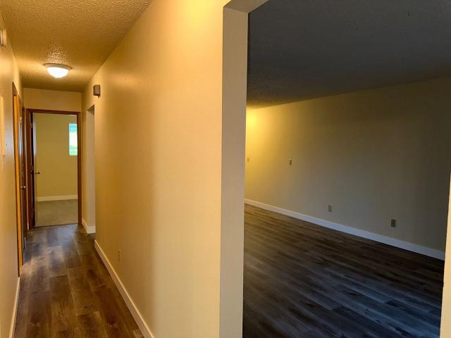 Village Square Apartments 2 Bedroom Apartment for Rent at 5733 Se King Rd, Milwaukie, OR 97222 Southgate