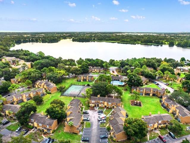 Village Townhomes 2 Bed/ 2.5 Bath B1