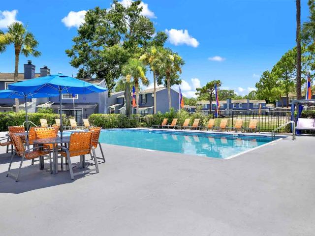 Village Townhomes 2 Bedroom Apartment for Rent at 4401 Scenic Lake Dr, Orlando, FL 32808 Rosemont