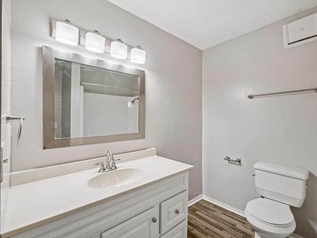 Village Walk Apartments 1 Bedroom Apartment for Rent at 3216 S Holden Rd, Greensboro, NC 27407 Holden Farms
