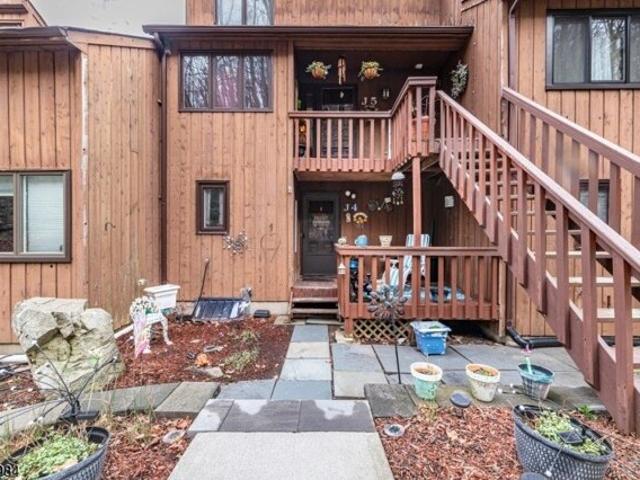 Village Way Unit,vernon, Condo For Sale