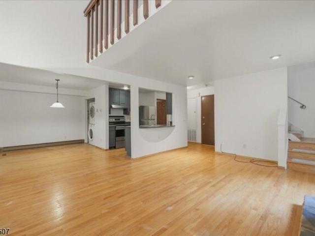 Village Way Unit,vernon, Home For Sale