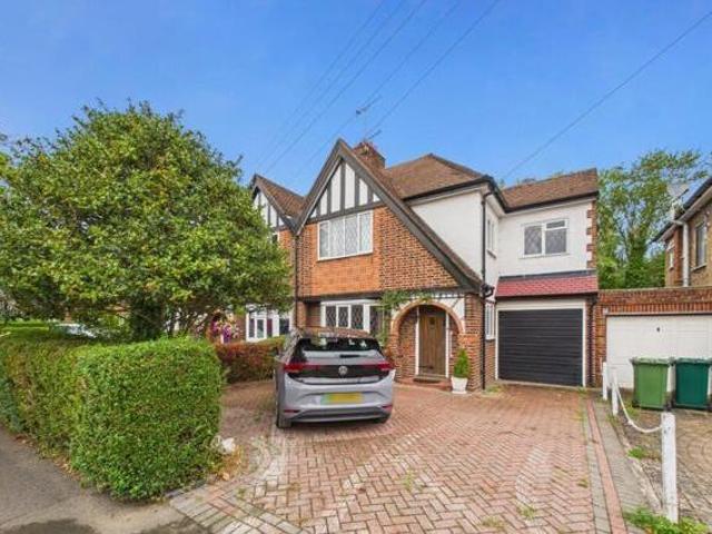 Village Way, Ashford, 4 Bedroom Semi detached