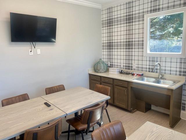 Villages at Carver 3 Bedroom Apartment for Rent at 174 Moury Ave Sw, Atlanta, GA 30315 The Villages At Carver