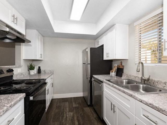Villages at Metro Center 2 Bedroom Apartment for Rent at 9652 N 31st Ave, Phoenix, AZ 85051