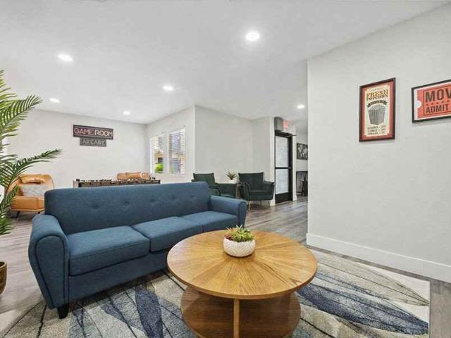 Villages at Metro Center 2 Bedroom Apartment for Rent at 9652 N 31st Ave, Phoenix, AZ 85051