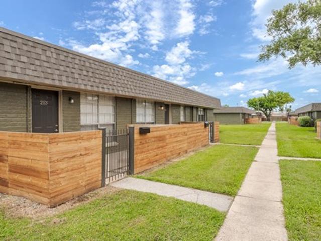 Villages at Parktown Apartment Homes Seneca