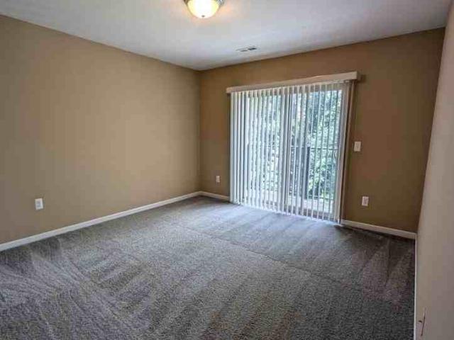 Villages of Capital Pointe 3 Bedroom Apartment for Rent at Capital Cir, Washington, MI 48094
