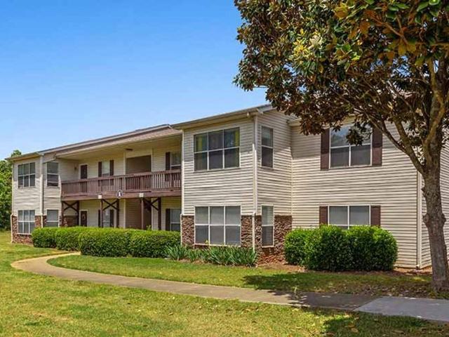 Villas 52 1 Bedroom Apartment for Rent at 5220 N Henry Blvd, Stockbridge, GA 30281