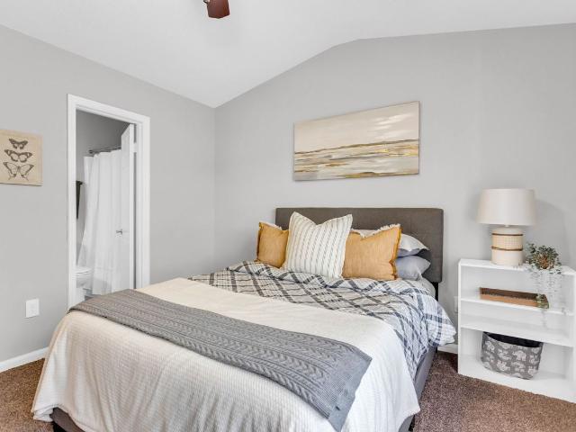 Villas at Autumn Hills 2 Bedroom Apartment for Rent at 4483 Flat Shoals Rd, Union City, GA 30291