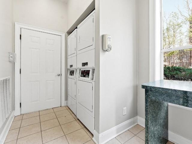 Villas at Newnan Crossing 3 Bedroom Apartment for Rent at 1200 Newnan Crossing Blvd E, Newnan, GA 30265