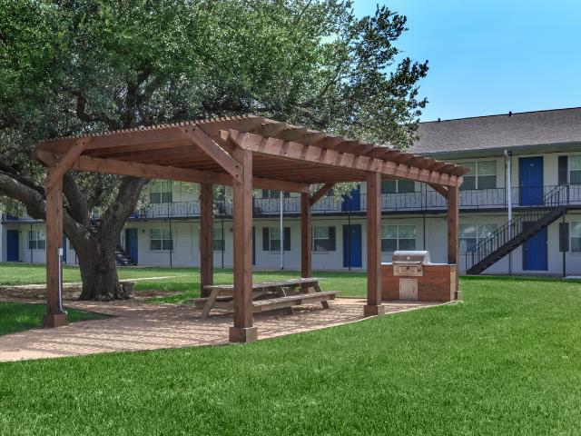 Villas At The Palms 2 Bedroom Apartment for Rent at 3800 W Baker Rd, Baytown, TX 77521