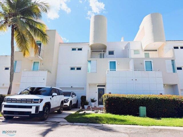 Villas De Golf Unit,dorado, Home For Sale