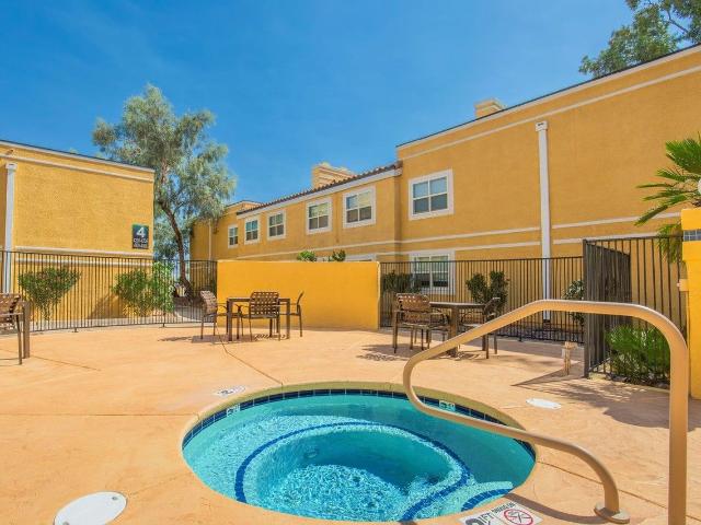 Villas de la Montana 3 Bedroom Apartment for Rent at 4880 E 29th St, Tucson, AZ 85711 Myers