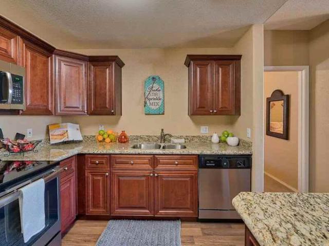 Villas on Bell 2 Bedroom Apartment for Rent at 4045 W Bell Rd, Phoenix, AZ 85053