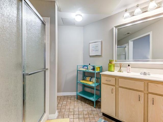 Villas on Guadalupe 3 Bedroom Apartment for Rent at 2810 Hemphill Park, Austin, TX 78705 North University