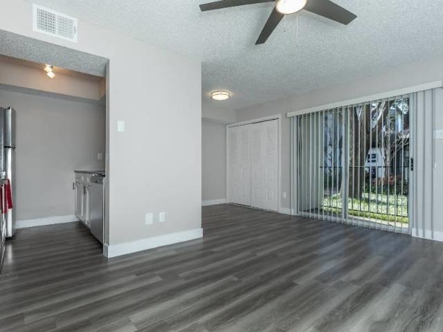 Villas on Rosemeade East 1 Bedroom Apartment for Rent at 4141 Rosemeade Pkwy, Dallas, TX 75287