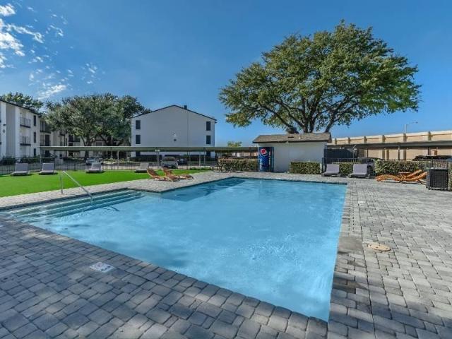 Villas on Rosemeade East 2 Bedroom Apartment for Rent at 4141 Rosemeade Pkwy, Dallas, TX 75287