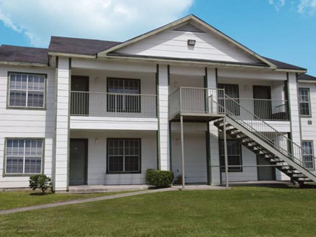 Villas On The Green Apartments 3 Bedroom Apartment for Rent at 9603 Homestead Rd, Houston, TX 77016 East Little York