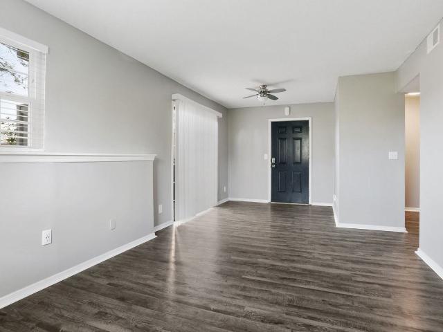 Villas of Mur 2 Bedroom Apartment for Rent at 16615 W 139th St, Olathe, KS 66062