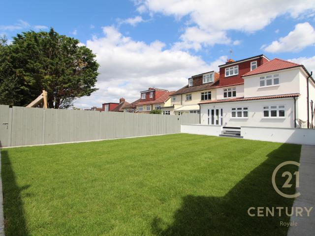 Villiers Avenue Surbiton KT5 Century 21 United Kingdom