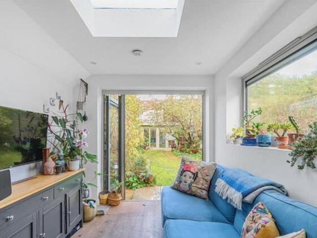 Villiers Road, London, 2 Bedroom Flat