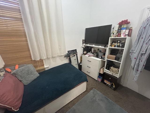 Villiers Road, Willesden Green NW2, Studio to rent, £850 pcm | PrimeLocation