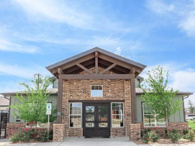 Virtu on Cumberland 2 Bedroom Apartment for Rent at 1666 W Cumberland Rd, Tyler, TX 75703