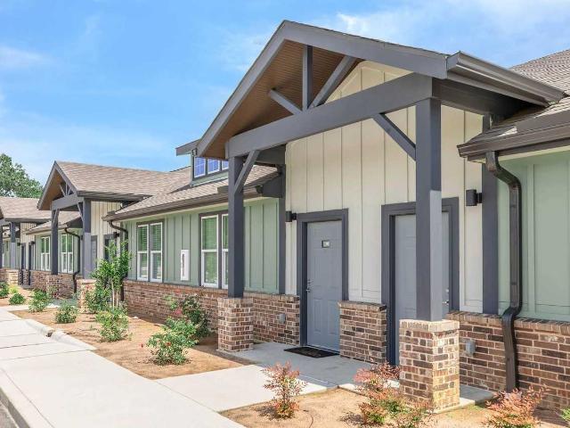 Virtu on Cumberland 3 Bedroom Apartment for Rent at 1666 W Cumberland Rd, Tyler, TX 75703