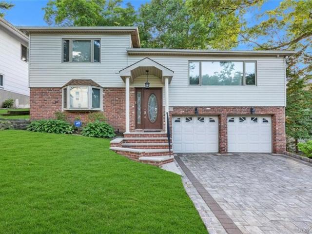 Virginia Dr, Manhasset, Home For Sale