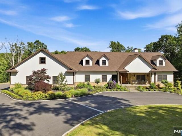 Virginia Ln, West Milford, Home For Sale