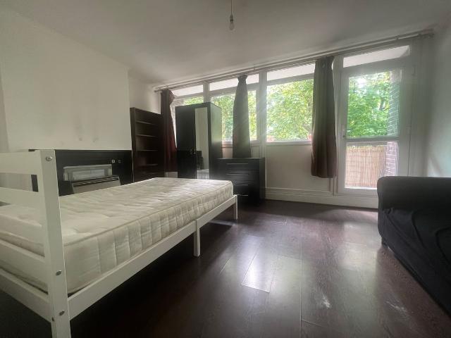 Virginia Road, Shoreditch, London E2, 4 bed flat to rent, £3,650 pcm | PrimeLocation