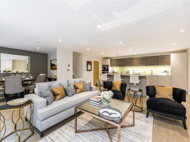 Viridium Apartments, 264 Finchley. 3 bed apartment to rent £4,750 pcm £1,096 pw