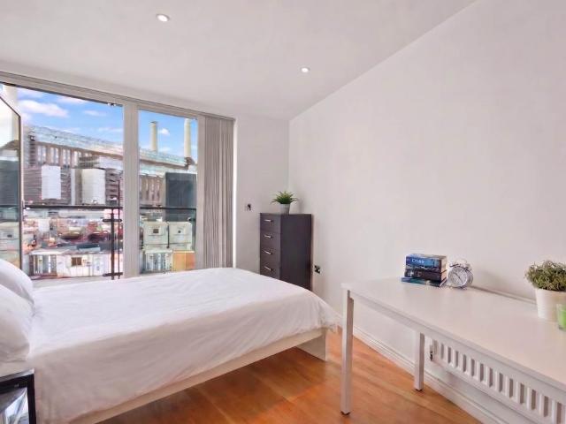 Viridian Apartments, Nine Elms, SW8 1 bed apartment to rent £2,400 pcm £554 pw