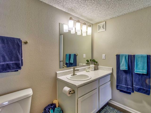 Viridian Edge at the Park 1 Bedroom Apartment for Rent at 6236 Twin Oaks Dr, Colorado Springs, CO 80918 Pulpit Rock