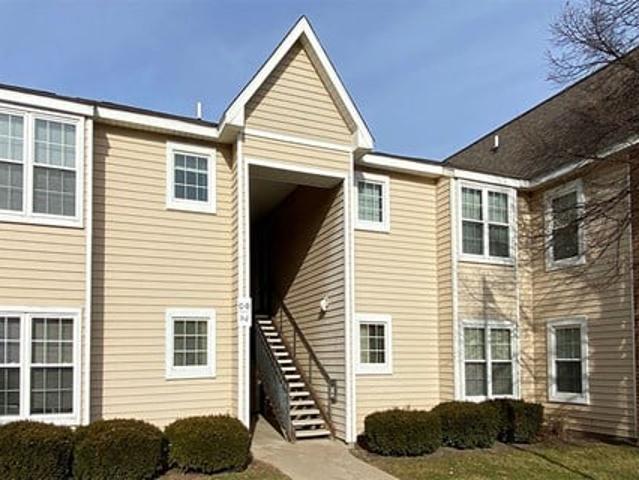 VISTA VILLA APARTMENTS Two Bedrooms 1.5 Bathrooms
