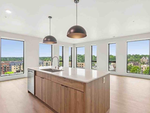Vista Village 1 Bedroom Apartment for Rent at 7474 Harwood Ave, Wauwatosa, WI 53213