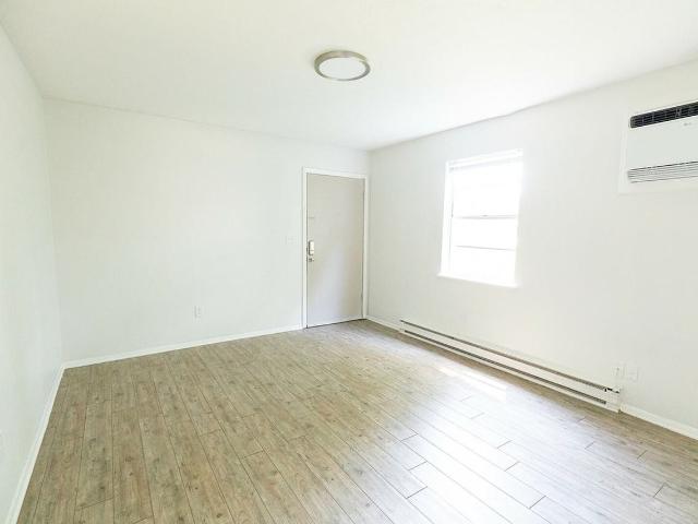 Vista West 1 Westgate 2 Bedroom Apartment for Rent at 421 Lily St, Greenville, SC 29617