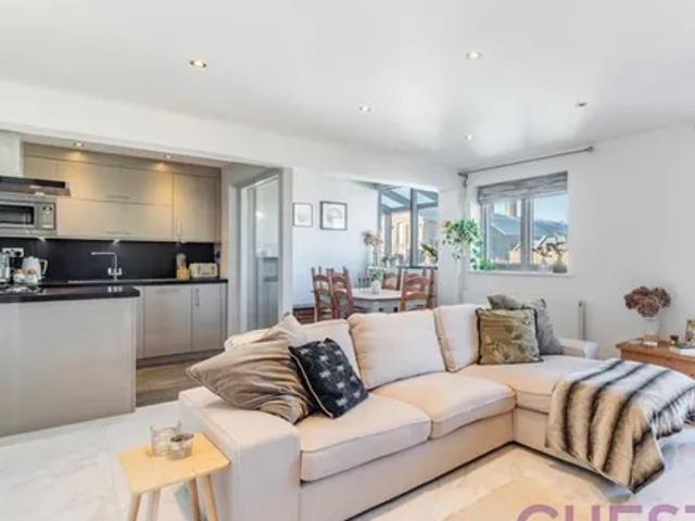 Vista Apartments, 23 Woodland Crescent, London, SE10 9UH, United Kingdom | 3 bed apartment for rent #139544014 | Rentberry