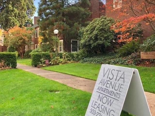 Vista Avenue 1 Bedroom Apartment for Rent at 810 Sw Vista Ave, Portland, OR 97205 Goose Hollow